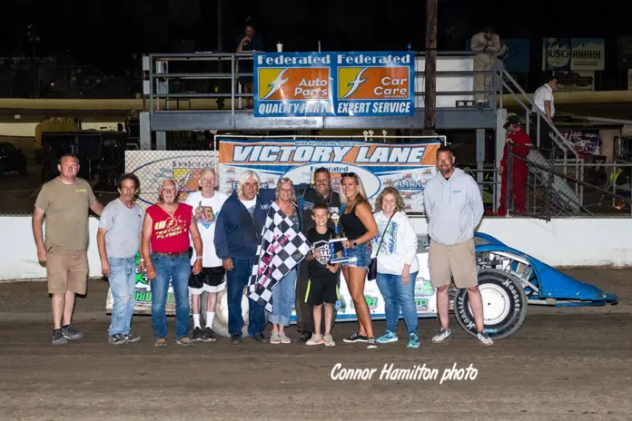 Rusty Griffaw, Treb Jacoby, Troy Medley, Joshua Hawkins & Joey Laws ...