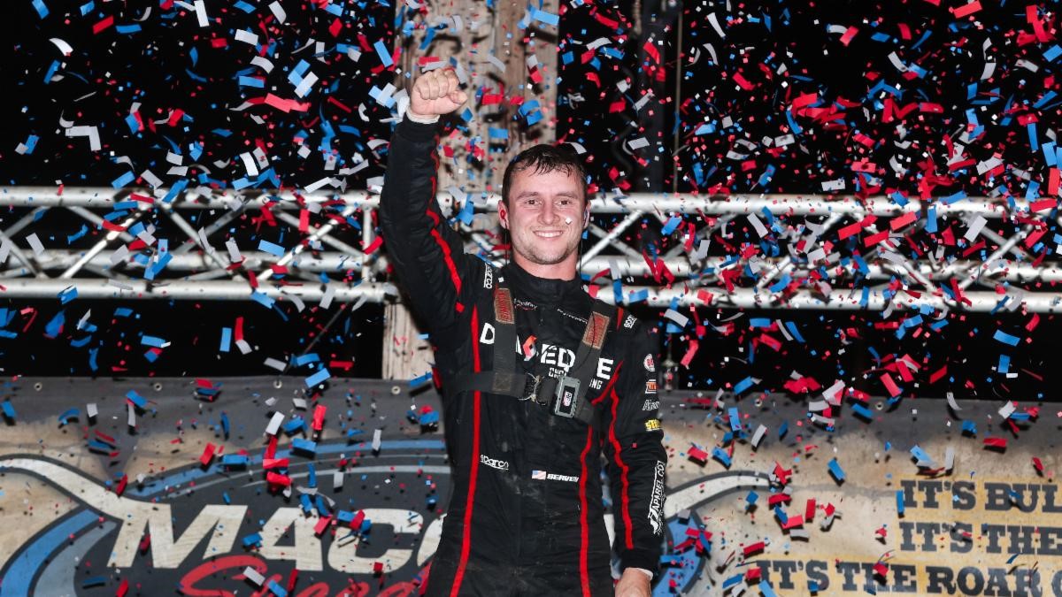 Bullring Maestro: Seavey is USAC Sprint Top Gun at Macon - St. Louis ...